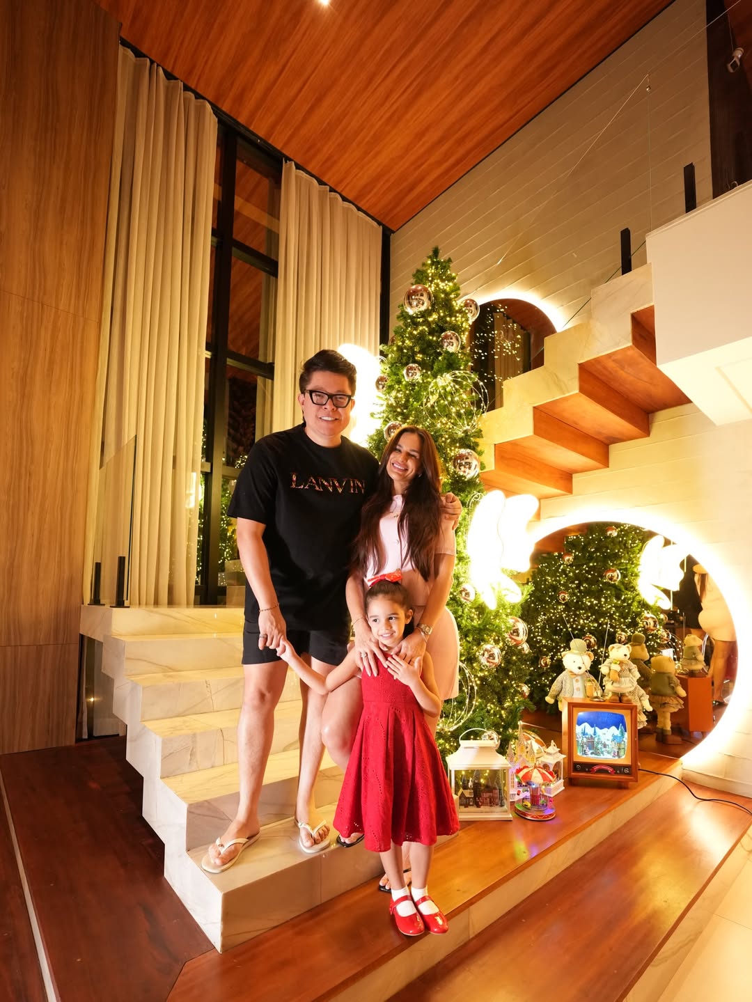Pamella Holanda celebra Natal em família com DJ Ivis quatro anos após ...